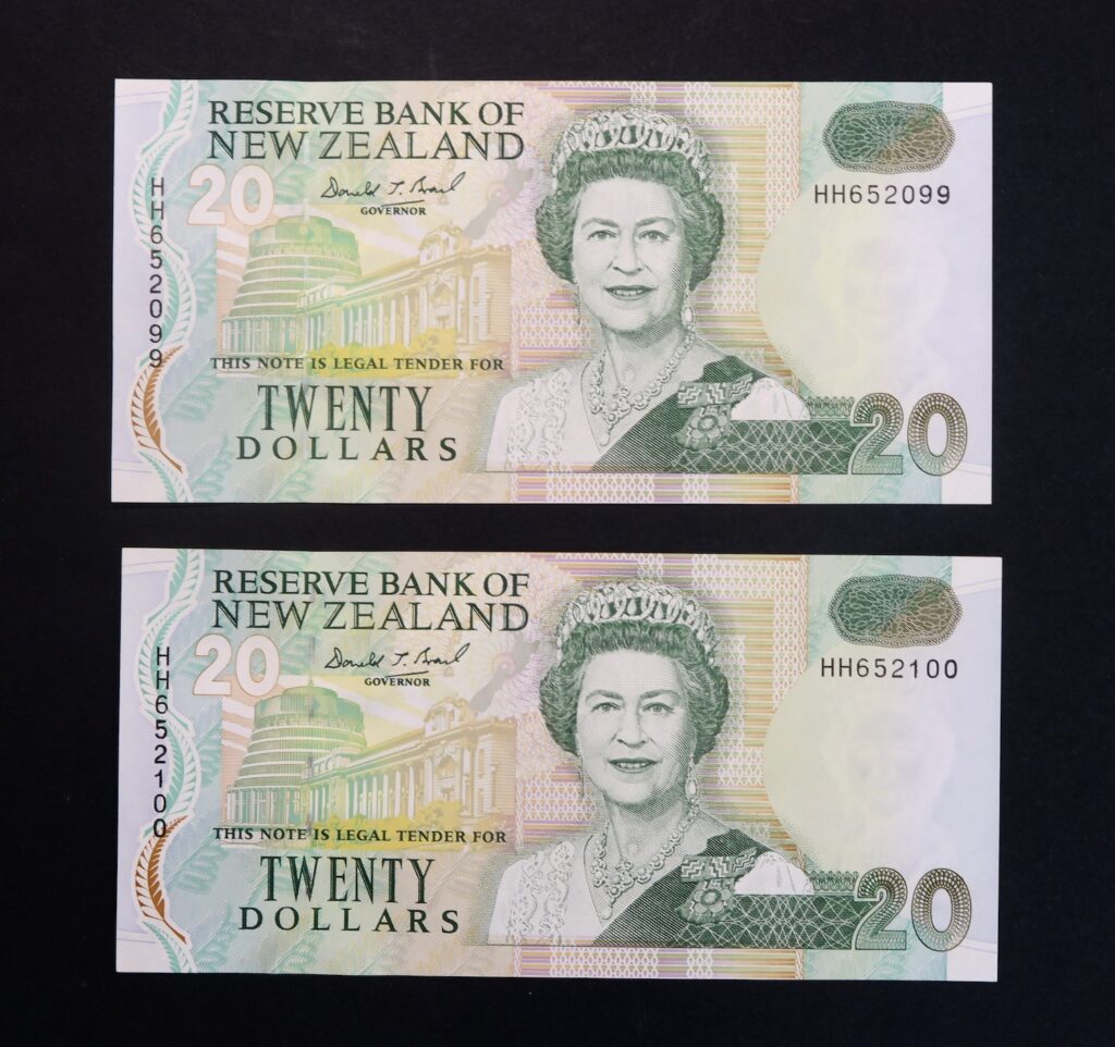 Twenty Dollars with Modified reverse pair - colonialcollectables buying ...